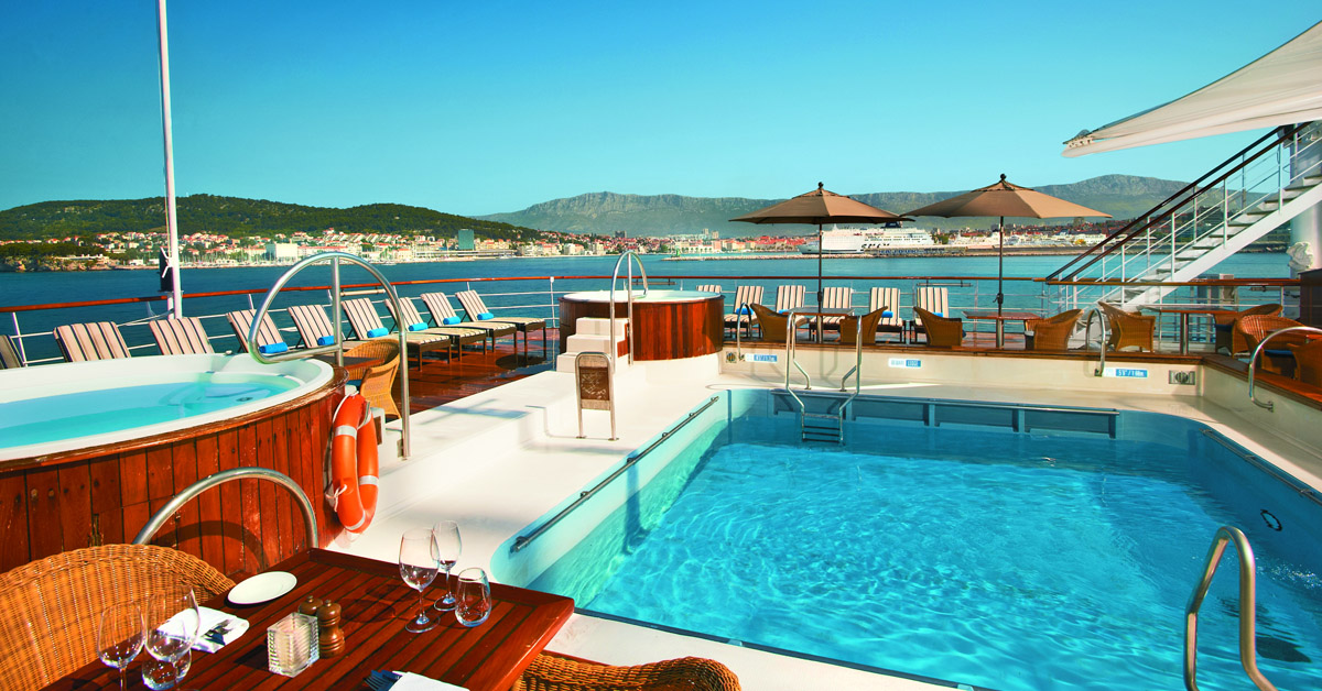 10 Amazing Cruise Ship Hot Tubs | ShermansTravel